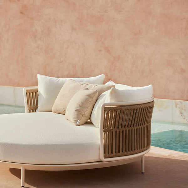 POINT. Amba Woven Daybed by Henrik Pedersen | Design Public