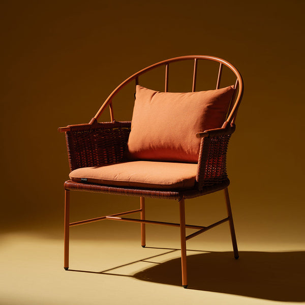 Mexa Design 1730 Outdoor Lounge Chair w/ Cushion by Mermelada Estudio ...