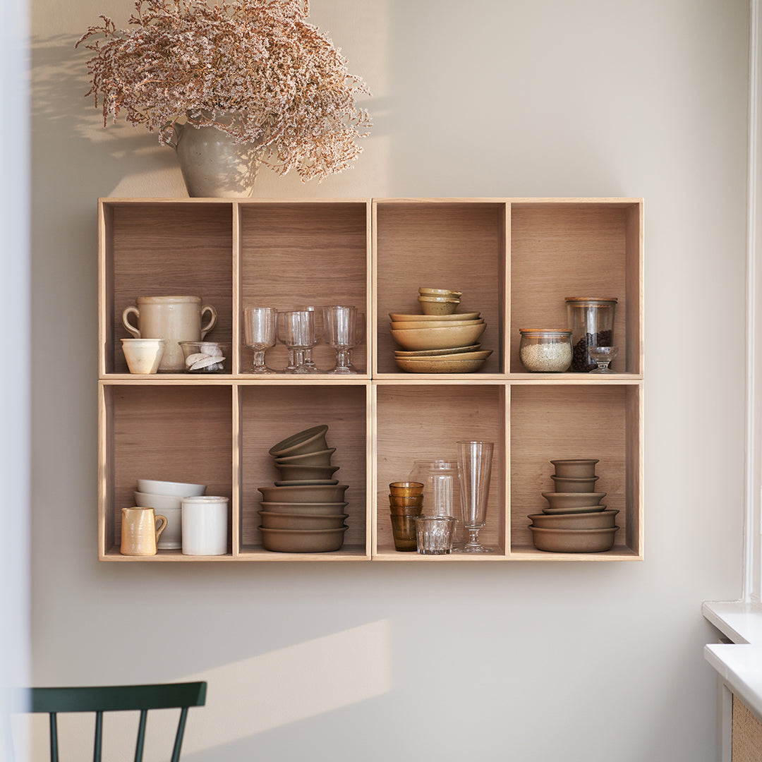 B98 Bookshelf – Design Public