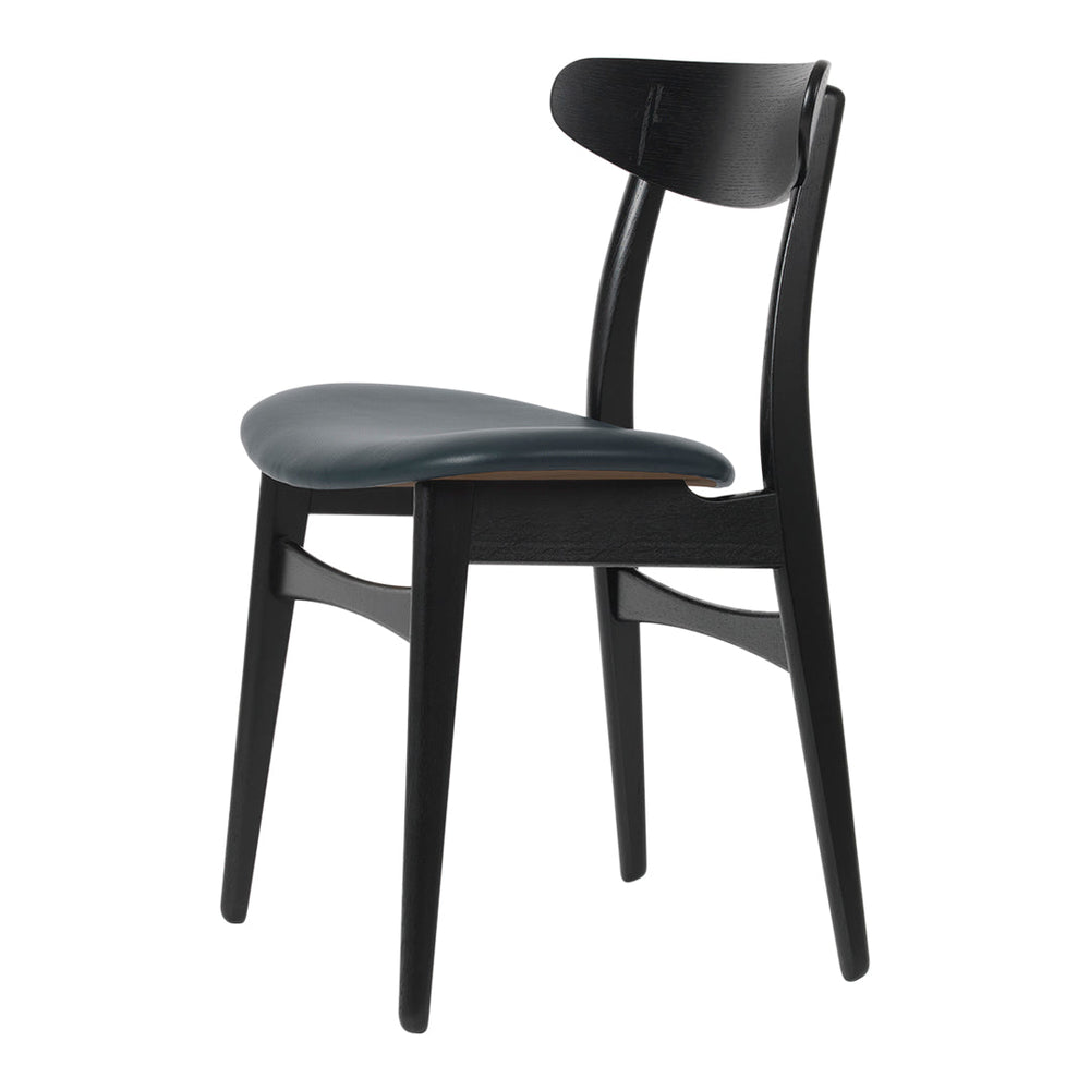 CH30P Chair – Design Public