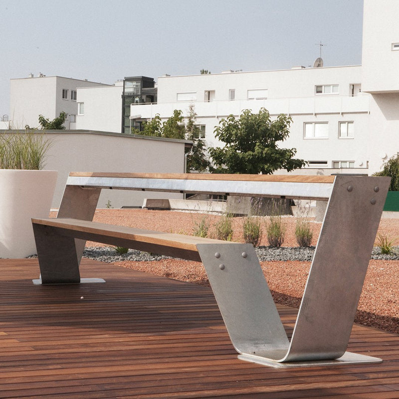 Hopper Bench – Design Public
