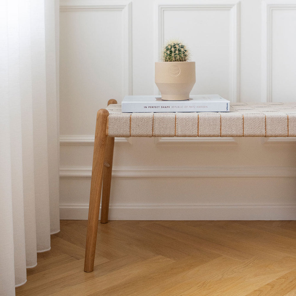 Umi Bench – Design Public