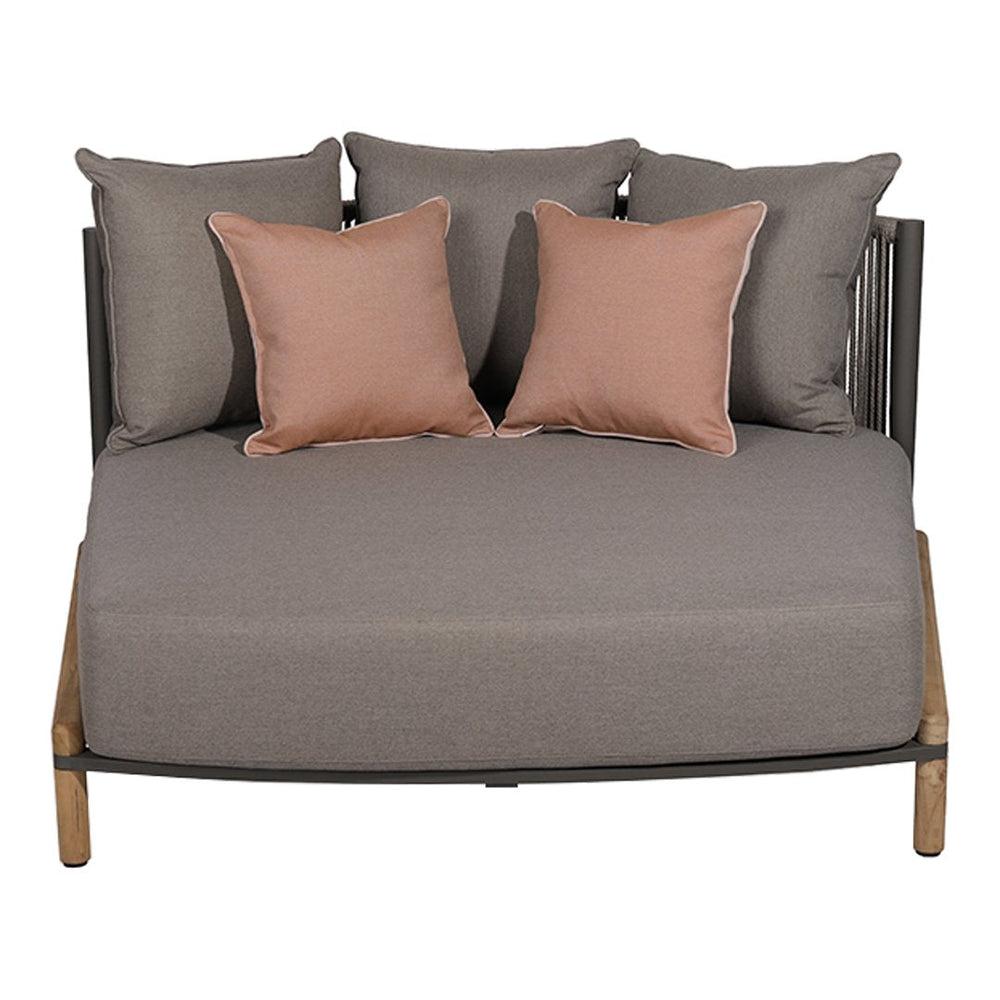 Mindo 107 Outdoor Daybed – Design Public