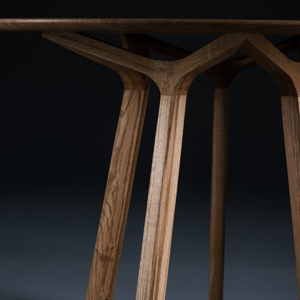 Pivot Round Dining Table – Design Public