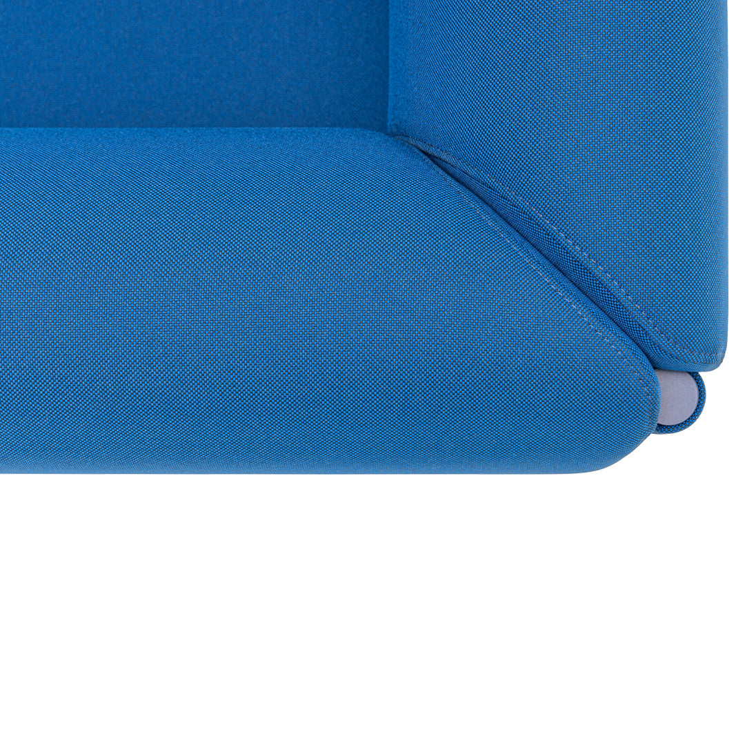 Stilt Low-Backed Lounge Chair – Design Public